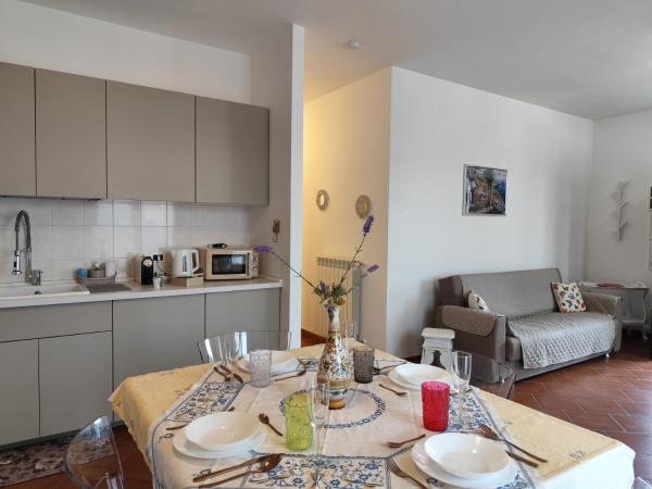 La Casa Di Giada, Appartamento In Villetta Con Aria Condizionata, Wi-fi E Parcheggio Gratuito - Imperia