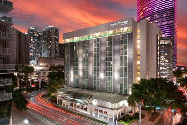 Courtyard Miami Downtown Brickell Area - Miami, FL