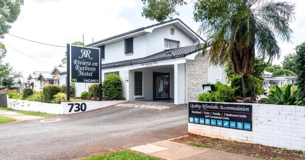 Riviera On Ruthven -