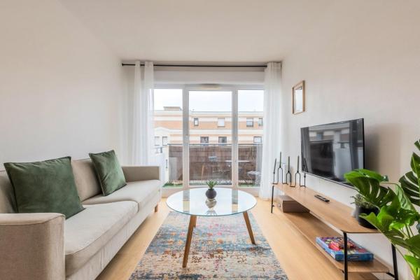 Appartement Une Chambre Avec Parking Et Balcons - Courtrai