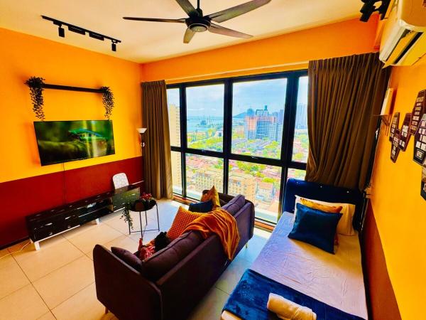 Deluxe Suites With Infinity Pool, Kids' Pool & Sea - George Town