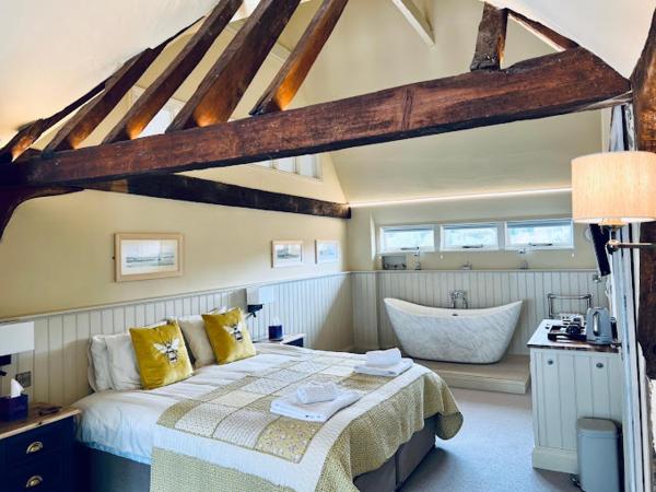 Dingle Marsh Barns - Saxmundham