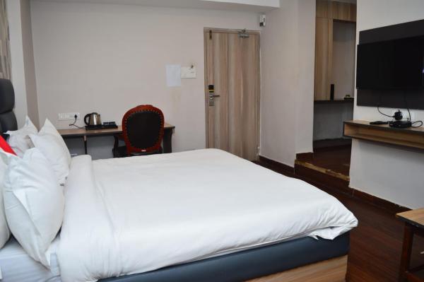 Hotel Allnear - Raipur