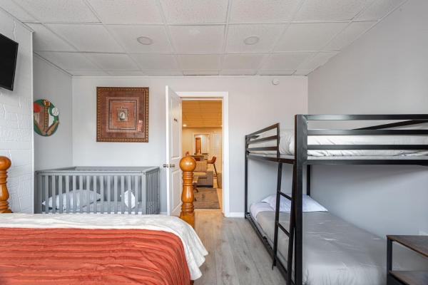 Updated 3br 2ba Apartment Near Nyc Airport - Staten Island