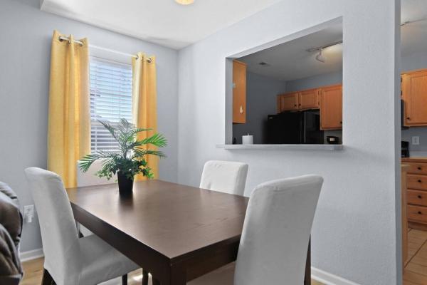 Spacious 4 Bed Great For Commuting Dogs Ok - Columbia, MO