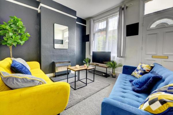 Central - 2br House - Free Parking - Garden - Coventry