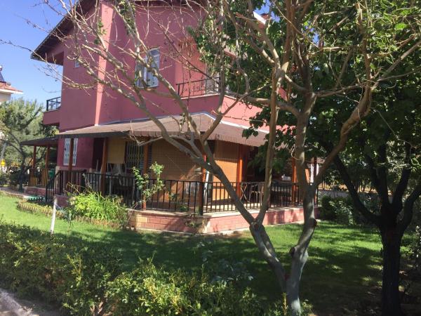 Dikili De Site Içinde Bahçeli-havuzlu Dublex Villa - Dikili