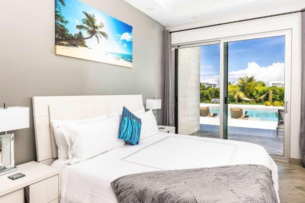Long Bay Pool Escape Minutes From Grace Bay - Islas Turcas y Caicos