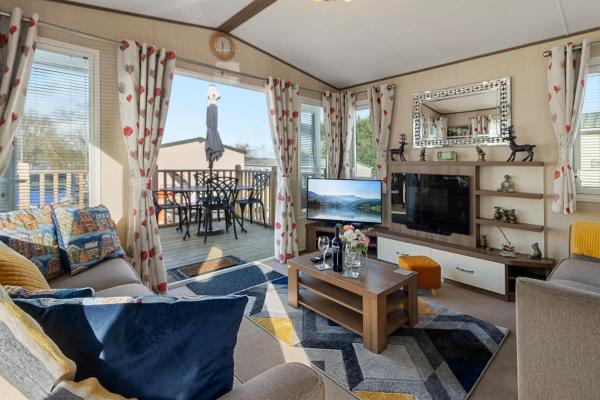 Retreat At The Lake - Fishing Lakes, Heated Outdoor Swimming Pool 500yrds On Sister Park - Crediton