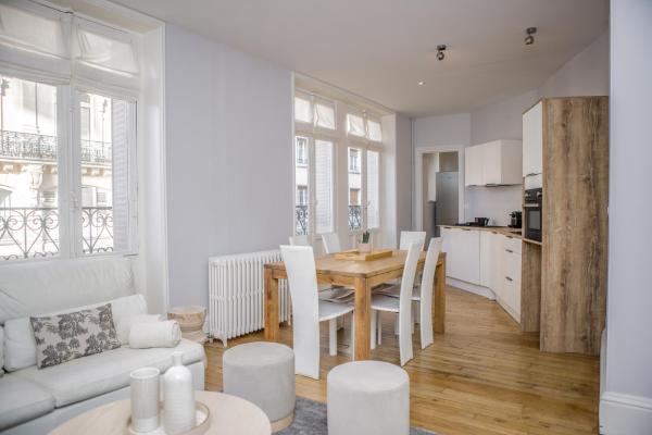 La Rotonde - Vue Sur Place Du Martroi Orléans - Climatisation - 5 Pers - Hypercentre - Orléans