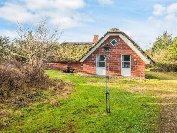 4 Star Holiday Home In Blåvand - Blåvand