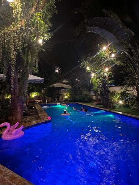 Amor Family Suite Near The Pool - Malay