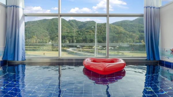 Gyeongju Joypoolvilla&kidspension - Gyeongju-si