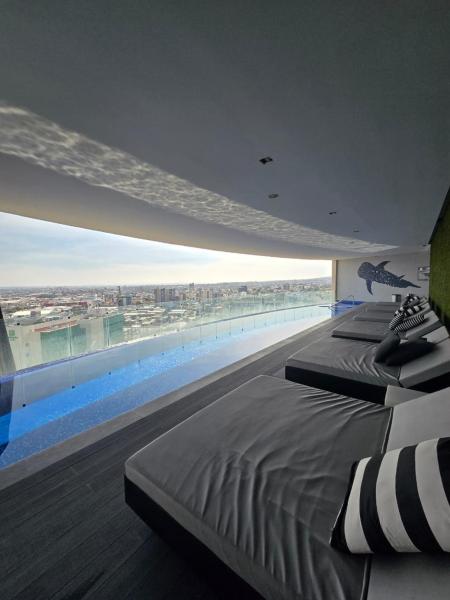 Departamento De Lujo En La Mejor Zona De León - León