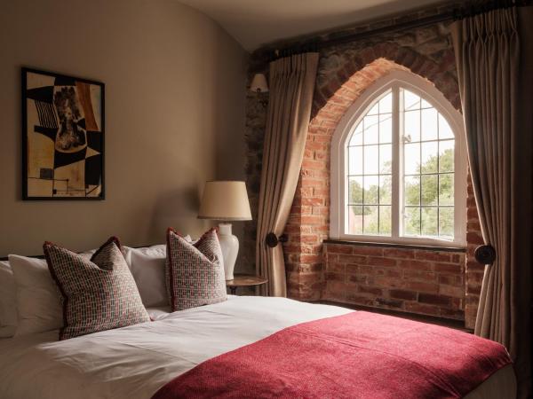 The Manor House Inn - Glastonbury