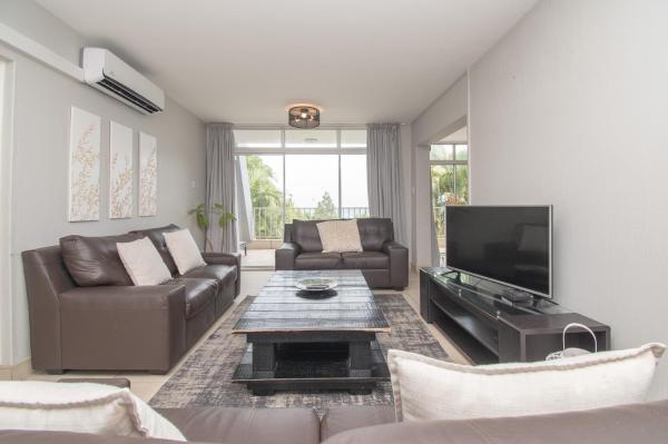 17 Kyalanga Umhlanga Rocks - Umhlanga