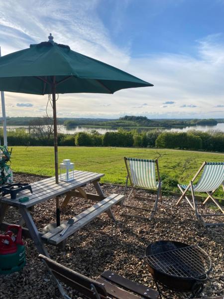 The Hide At Manton Bay- Glamping - Leicestershire