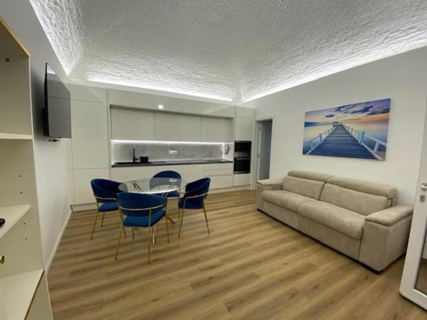 Little White House Loano - Ceriale