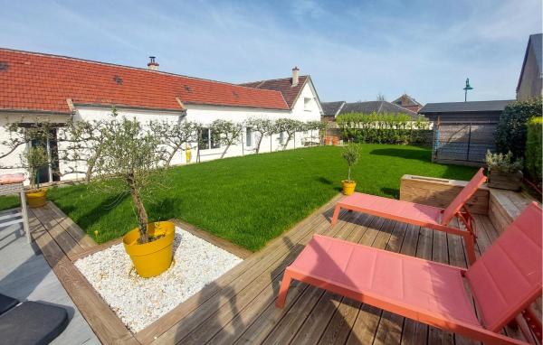 Amazing Apartment In Amblainville - Méru