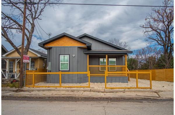 Blissful 5br3ba Haven Near Riverwalk Downtown - Bloomfield Drive – San Antonio