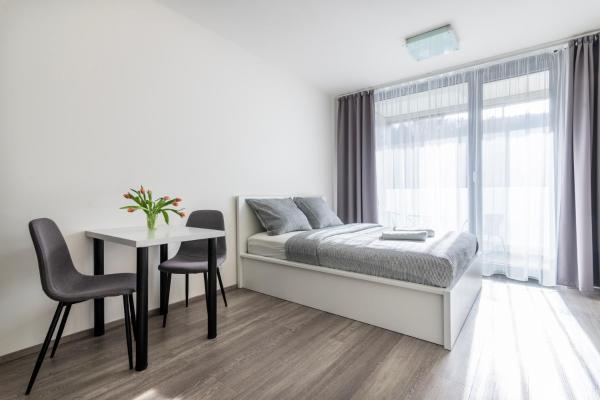 12 Min Centrum, 200mb Wifi, Onsite Supermarket - Prague