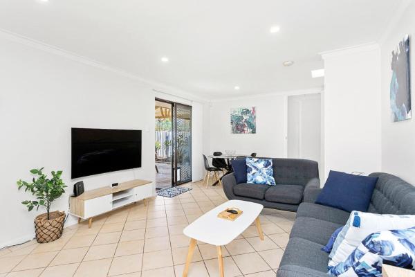 Your Private Sanctuary In South Perth Awaits - Mount Pleasant