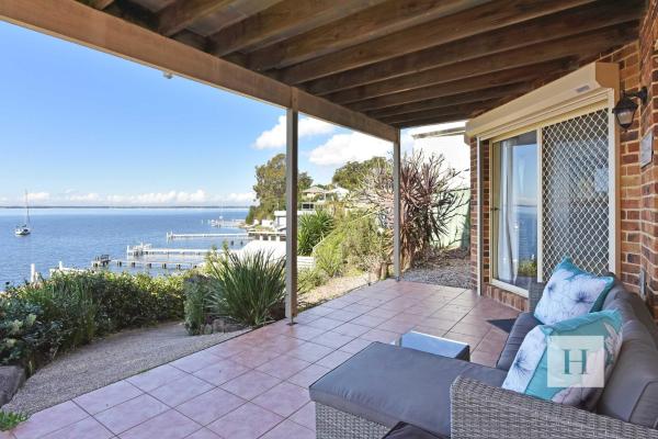 Sparkling Waters - Five Islands