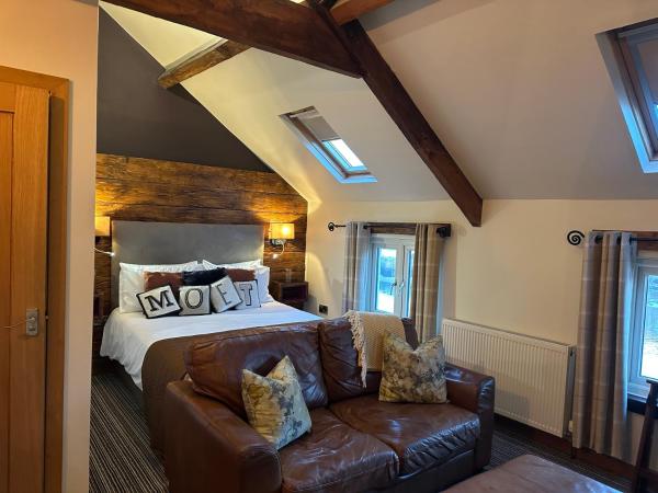 Harrys Lounge - Ravenscar