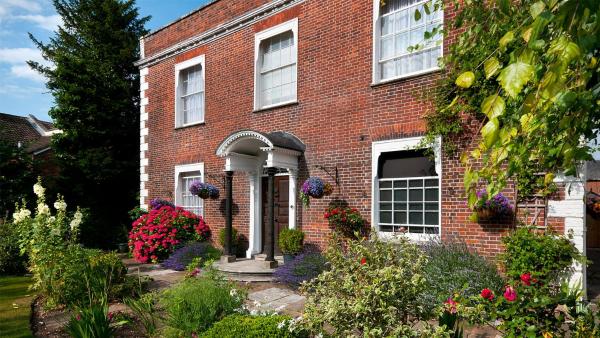 Milford Hall Salisbury - Amesbury
