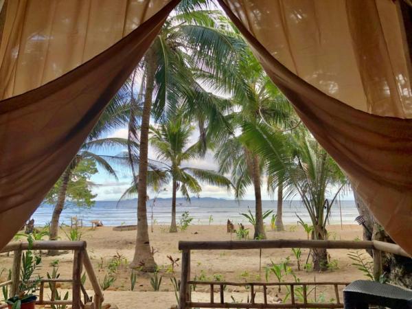 Dang Dang Balbago Beach - El Nido, Philippines