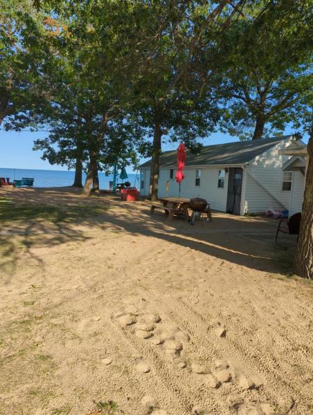 Northern Lights Beach Resort - Tawas City, MI
