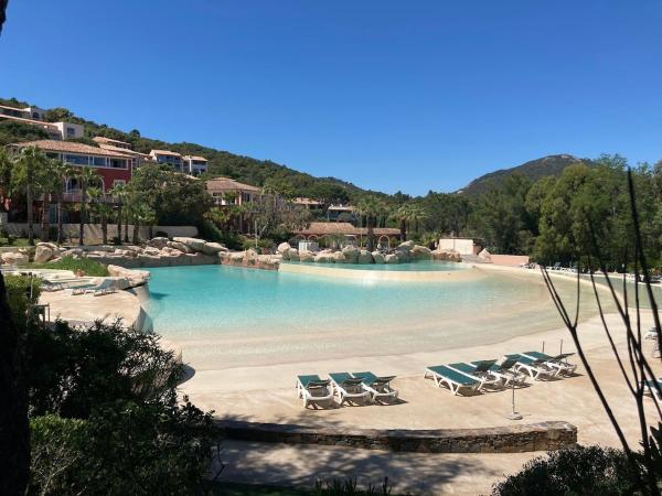 Appartement Restanques Du Golf De Saint Tropez 2 Chambres 6 Personnes - Sainte-Maxime
