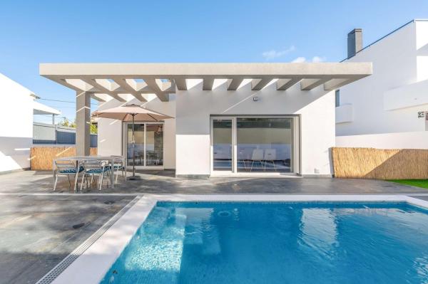 Guestready - Striking Hideaway In Almada - Costa da Caparica