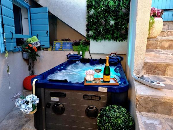 Vila Santa Maria Hvar With Jacuzzi - Hvar