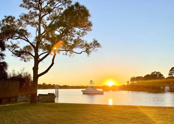 Bayou 565 - Panhandle Paradise - Roswell, GA