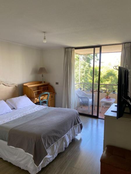 Habitación Metro Escuela Militar - Providencia