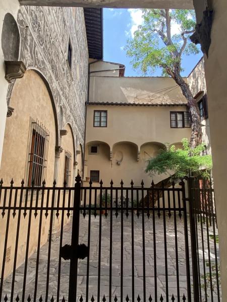 Acacia Firenze - Primula - Fiesole