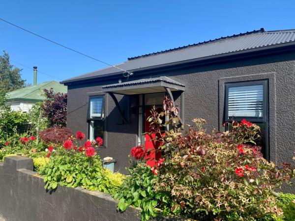 Roslyn Business Studio - 2 Bedroom - Dunedin