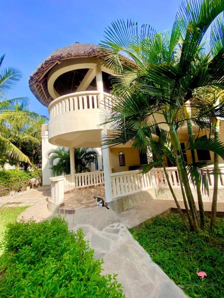 Enchanting 3bed Villa With Ac &Pool - Diani Beach