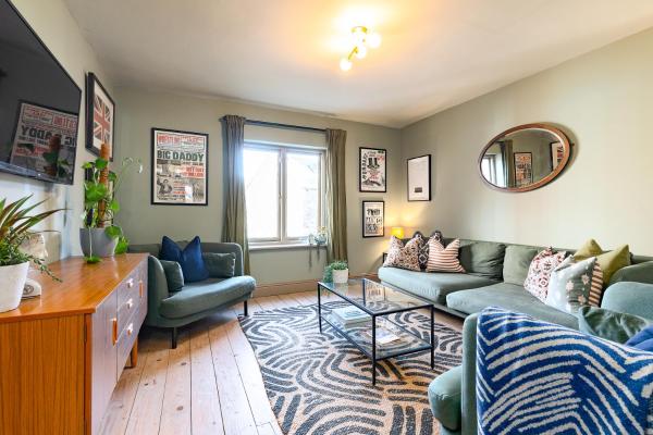 Stylish Seaside Home With King Beds And Parking - 斯卡布羅