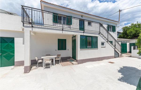 Stunning Apartment In Kastel Stari - Croatia