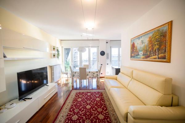 Splendido Bilocale A Due Passi Da Bicocca - M5 - Milan Linate Airport (LIN)