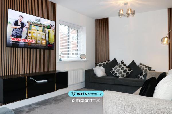 Large 4 Bedroom Home With Private Driveway Parking - Perfect For Contractors, Families, & Relocators - Stafford (UK)