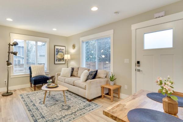 Walkable Portland Stay In St Johns District - Portland, OR