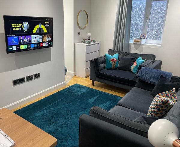 Sitwell Coastal Apartment With Free Parking - England