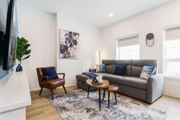Spacious 3br Suite For 10 W Patio Heart Of Toronto - Toronto