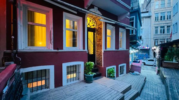 The House Company - Karaköy