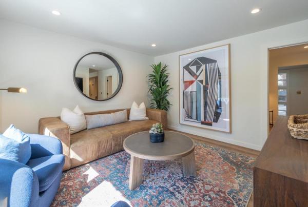 Troubadour's Landing - Incline Village