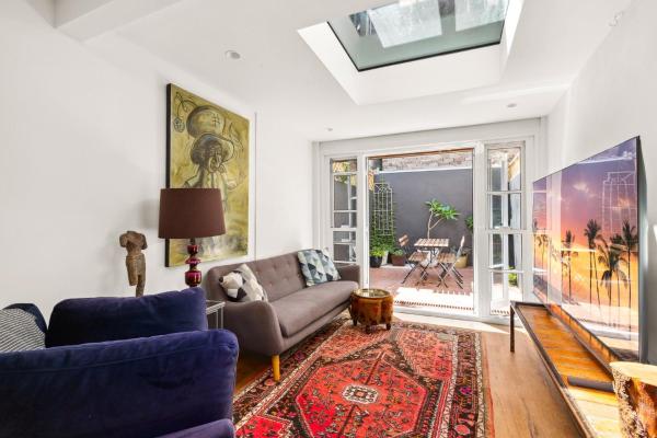 Stylish Inner-city Terrace Home With Rooftop Deck - Manly