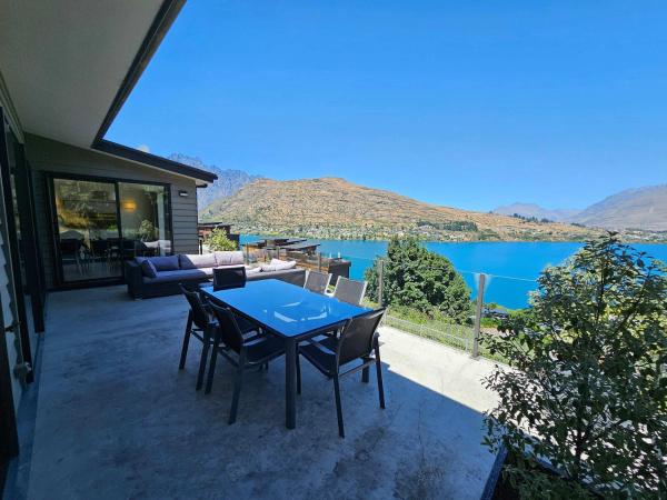 Queenstown Townhouse - Fabulous Alpine Views - Queenstown, New Zealand